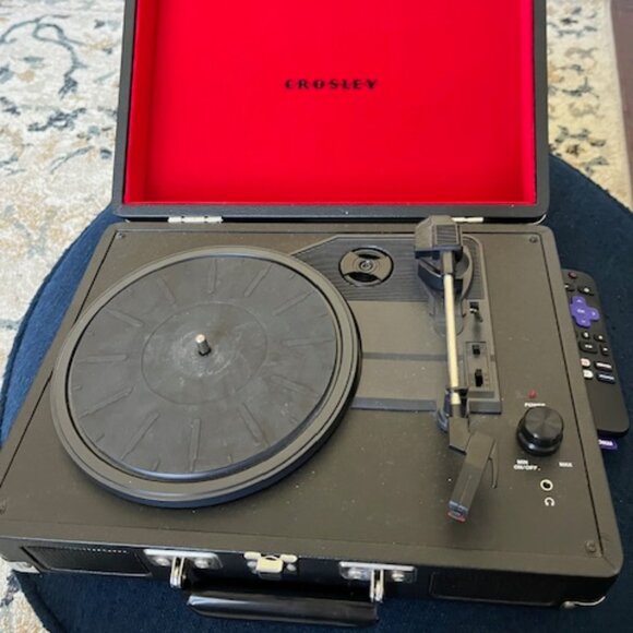 Crosley | Other | Crosley Cr805fbk Cruiser Vintage 3speed Inout ...